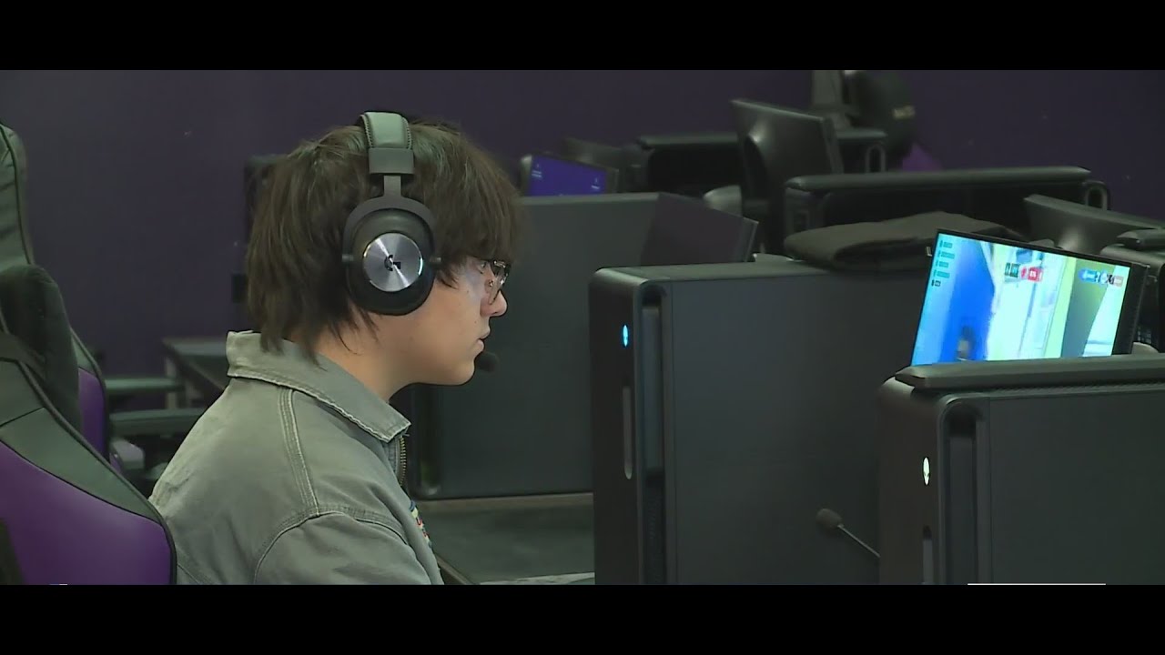 Texas university offering esports scholarships - YouTube