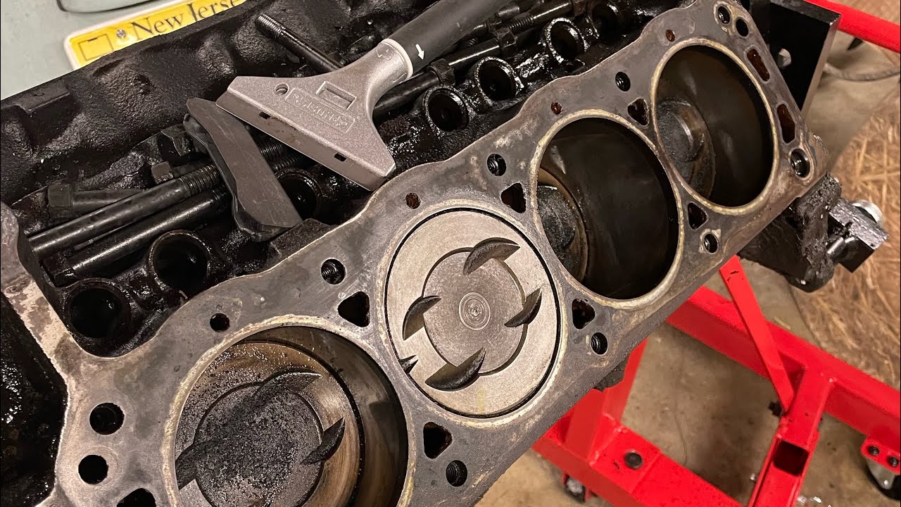 Ford 289/302 engine. Head removal. Part 7 - YouTube