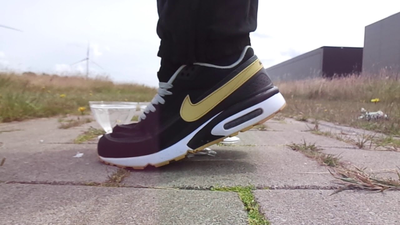 Nike Air Max Classic crush, stomp and destroy some plastic cups - YouTube