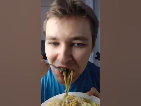 лапша роллтон с шампиньонами и сыром пармезан сырный соус грибы # ...