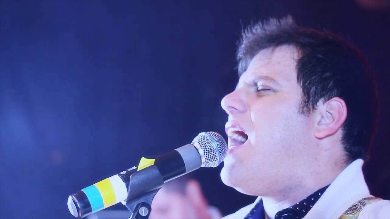 CLIP OFICIAL ALEXANDRE BARROS - YouTube