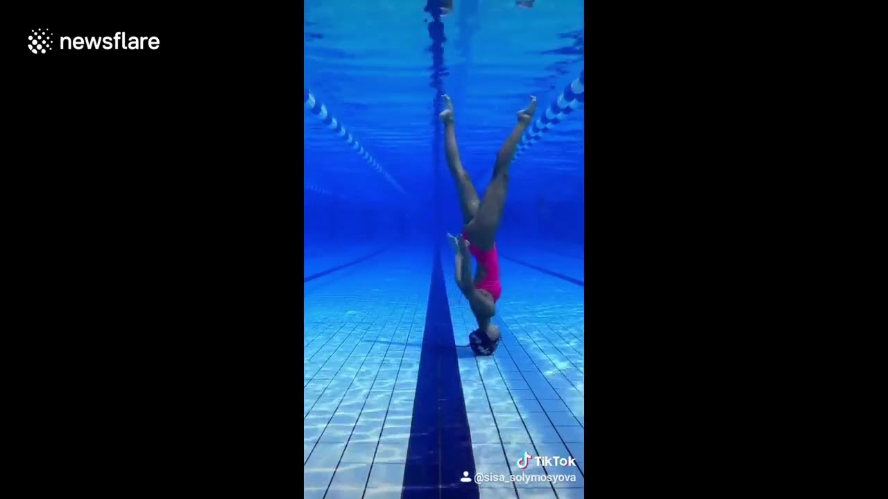 Artistic Swimmer And Viral Tiktok Star Makes Walking Upside Down Underwater Look Easy Youtube