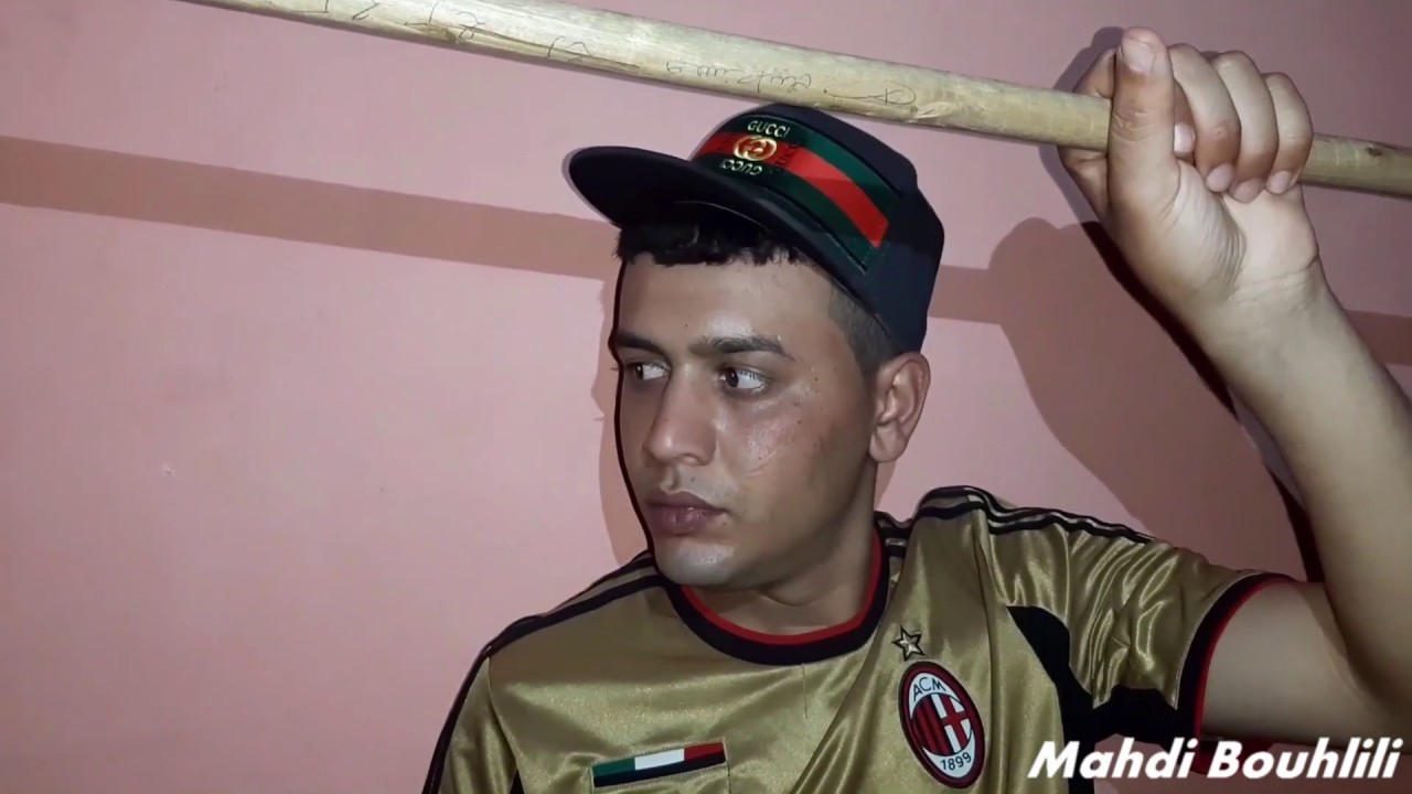 هذاك البنادم لي يبغي يدخل روحو فالناس 🤣 Youtube