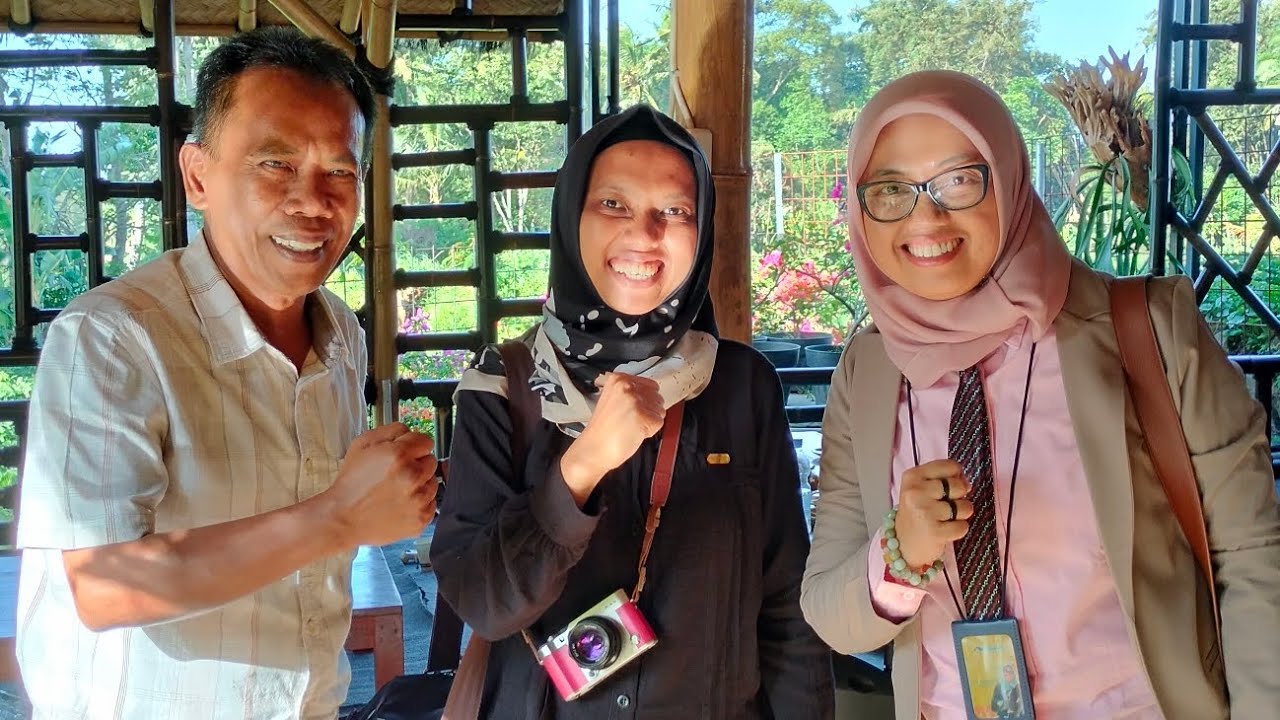 Hj. Heni Susilawati, S.Sos.,MM. mengisi materi di Forum Warga _ BAWASLU ...