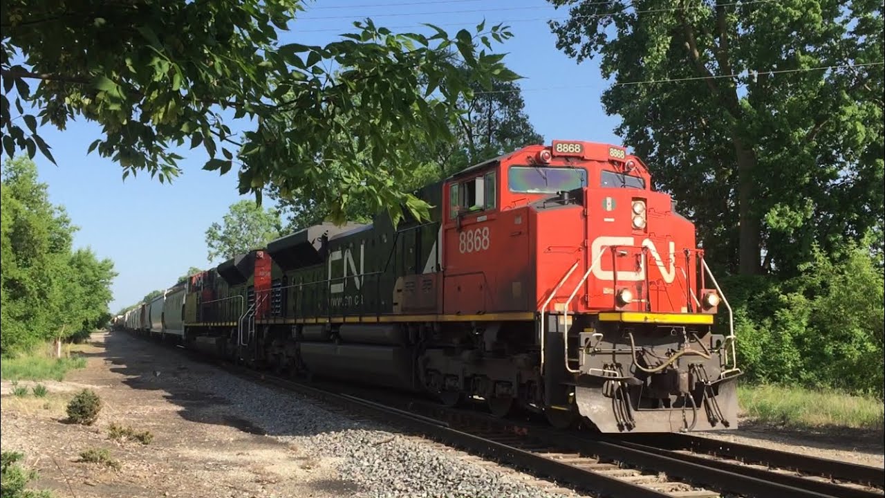 CN E251 - YouTube