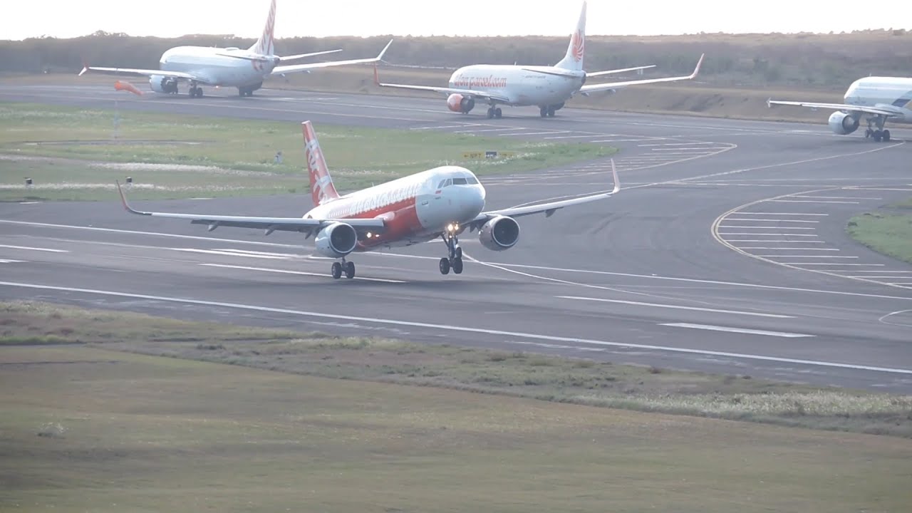 Best View Takeoff - Landing Small Plane at Bali Airport, Aircraft ...