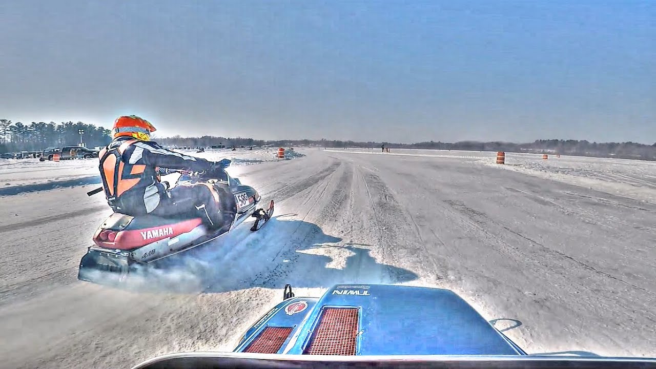 Yamaha Enticer 300 Racing [Lakecross at Manawa SnoDeo] - YouTube