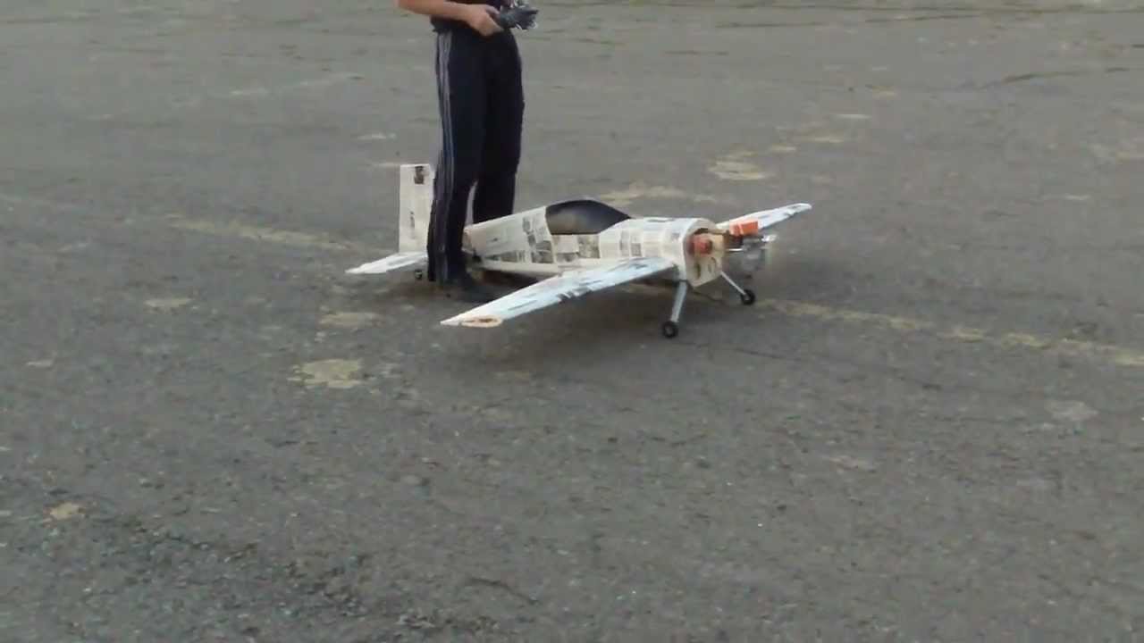 extra 300 (DLE-30cc) - YouTube