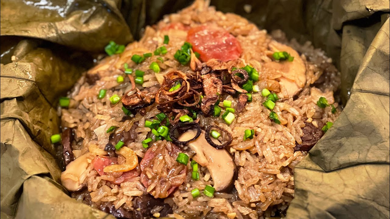Lotus Leaf Rice 荷叶饭 - YouTube