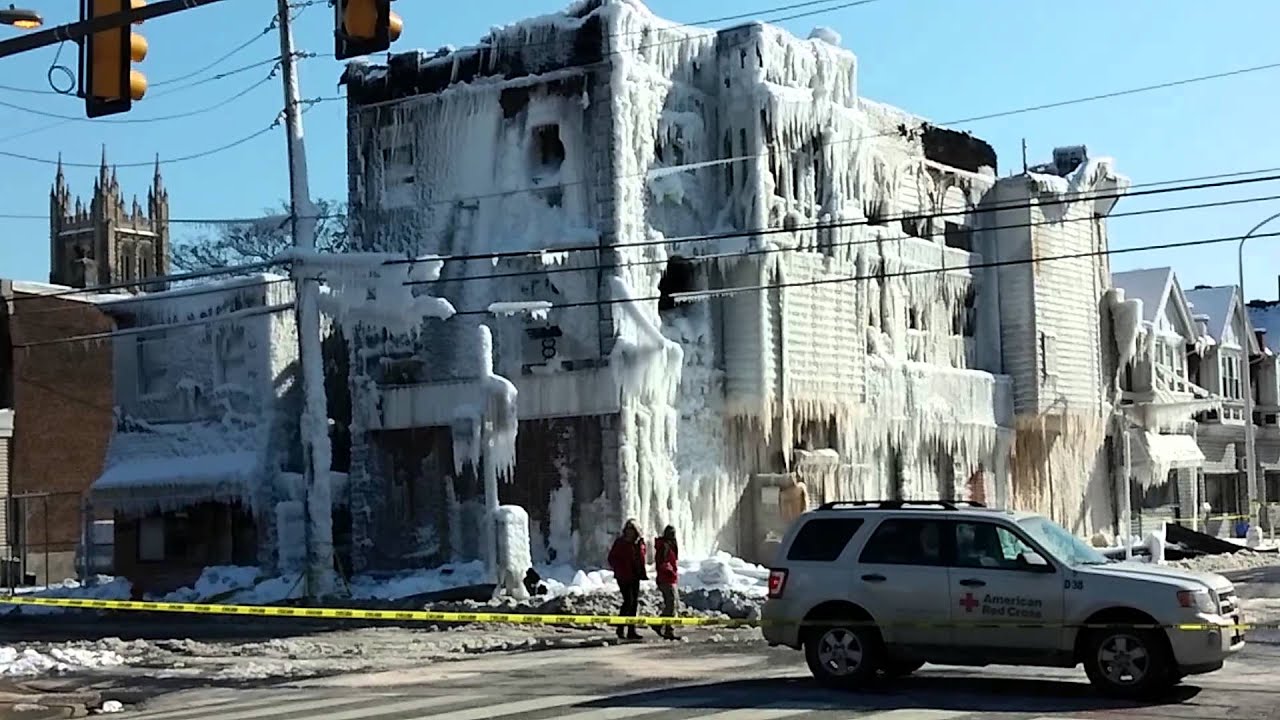 Fire & Ice, Frozen Building at 52nd & Locust Sts, Philadelphia, PA ...