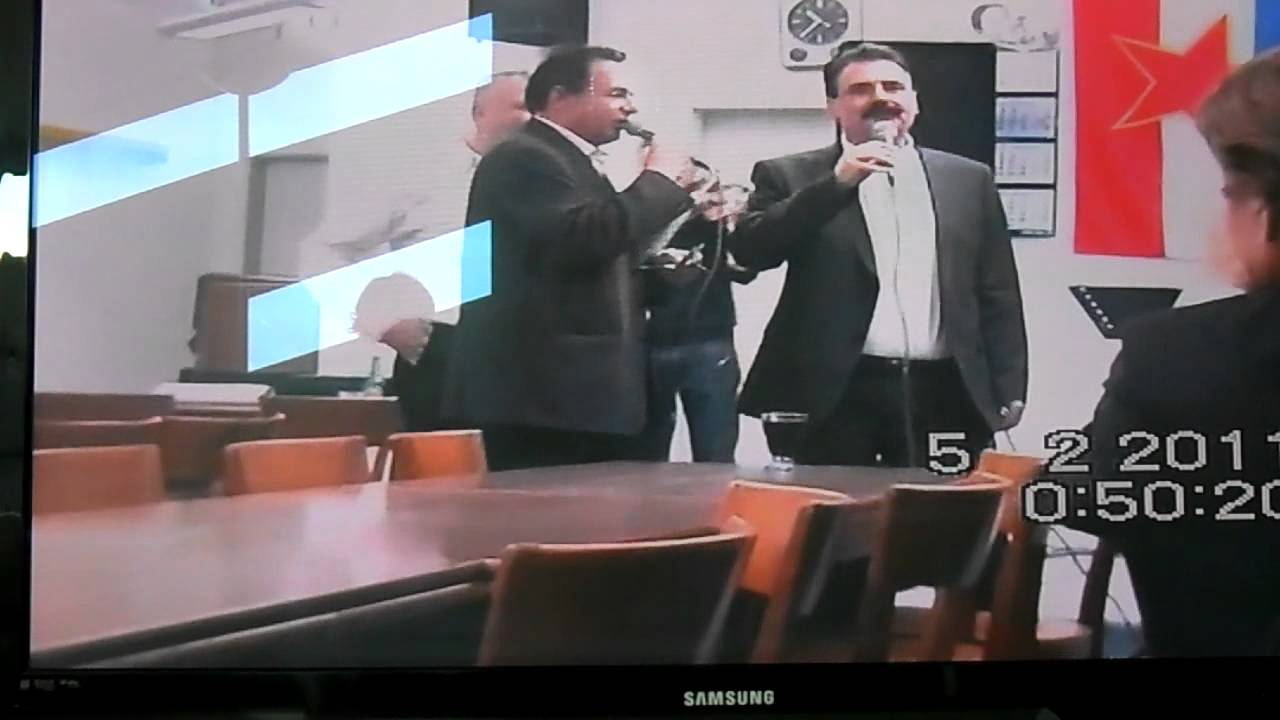 izvorna;mate jelavic i nemanja lukic--komsinica cupavih nogica - YouTube