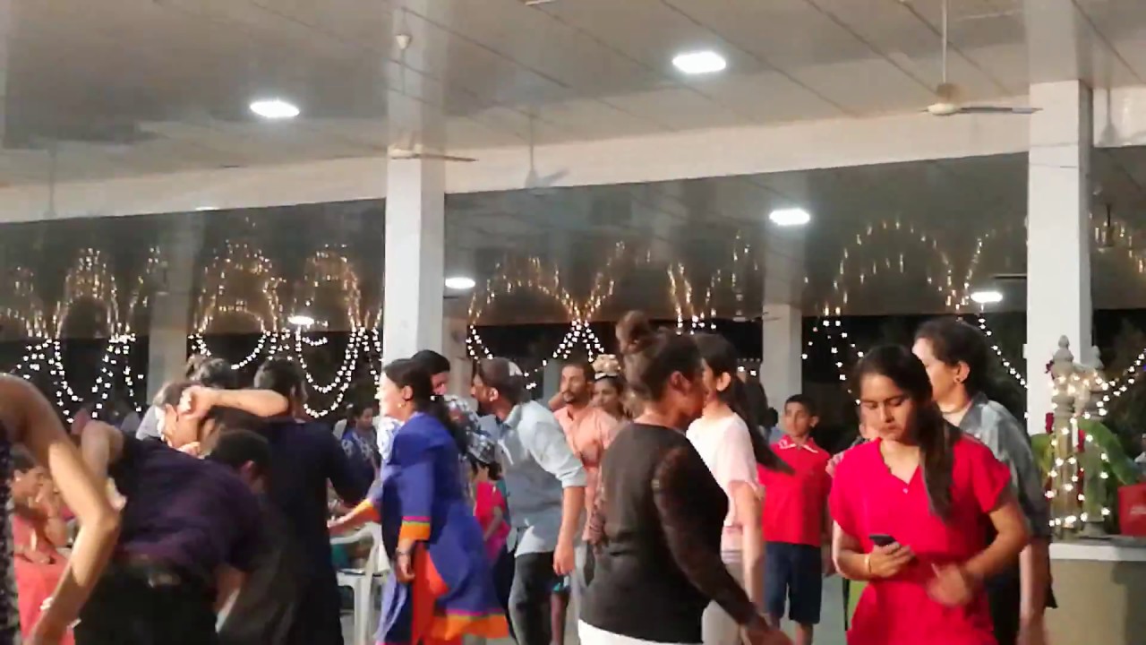 Coorg wedding dance #2018 #kodava dance. Best volaga.. - YouTube