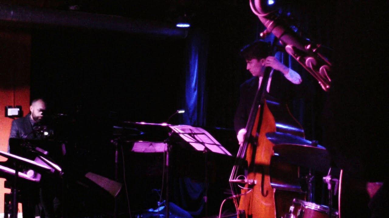 Aaron Blakey - solo on Witch Hunt (Wayne Shorter) - YouTube