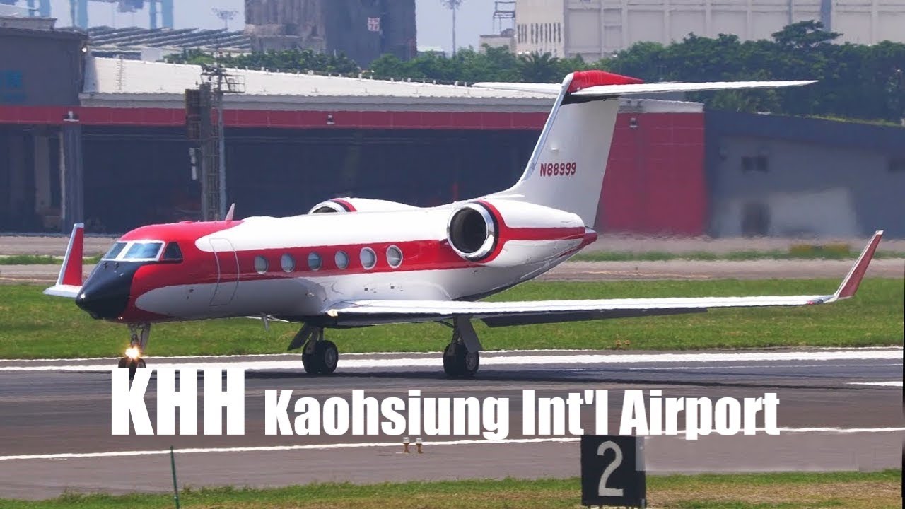 HOT SUMMER DAY Plane Spotting - KHH | Harbor City of Southern Taiwan ...