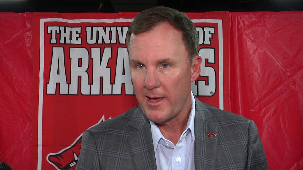 Chad Morris Speaks with media in Harrison on Tuesday Night - YouTube