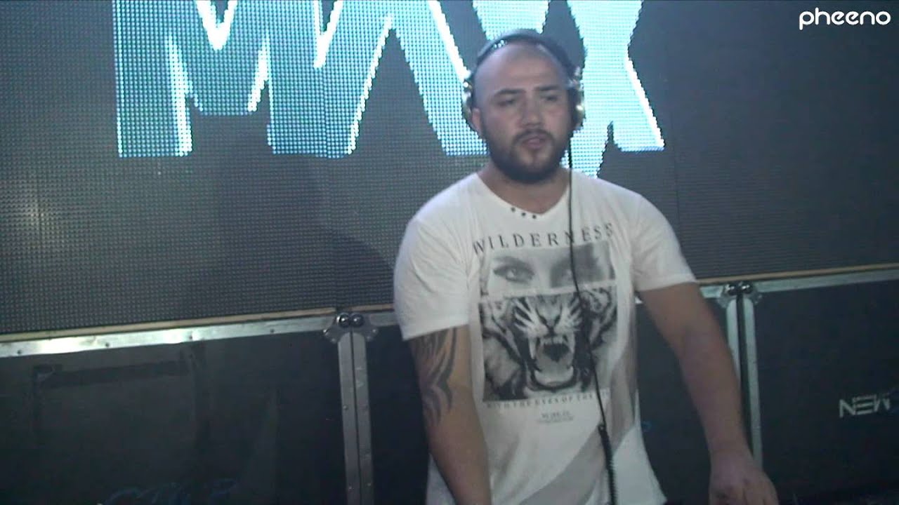 DJ Bonnis Maxx Live Set @ Dukesa 5 anos - Pheeno TV - YouTube