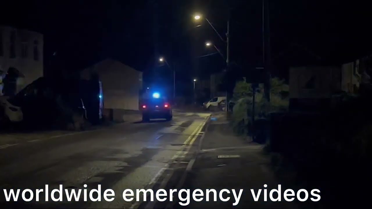 gwent police CN69 NUP responding in caldicot this evening - YouTube