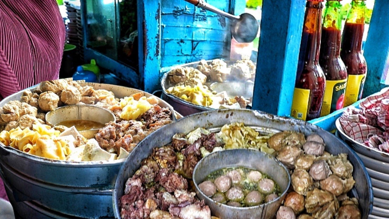 KETEMU SALAH SATU BAKSO TETELAN TERENAK DI SURABAYA-BAKSO TETELAN PAK ...