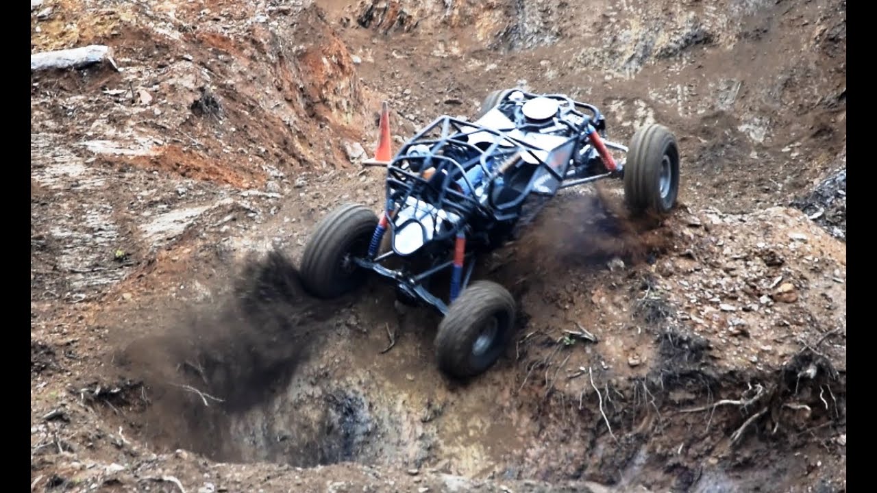Rock Crawler Giving It All At West Georgia Mud Park Oct 2015 - YouTube