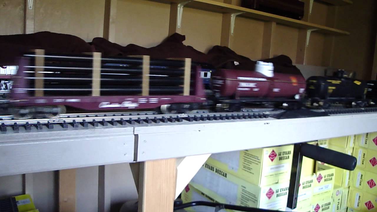 Aristocraft G scale trains, Yard layout BNSF Dash 9 pulls consist of 39 ...