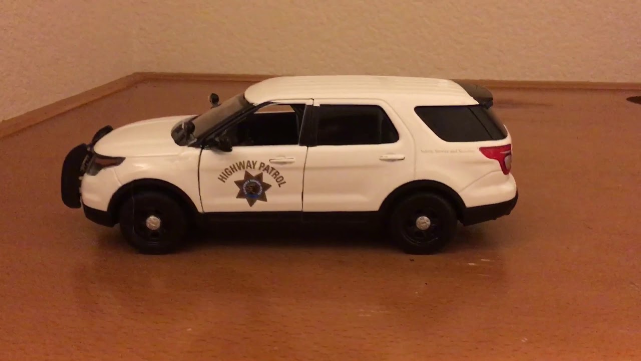 California Highway Patrol CHP 1/24 slicktop polar bear - YouTube