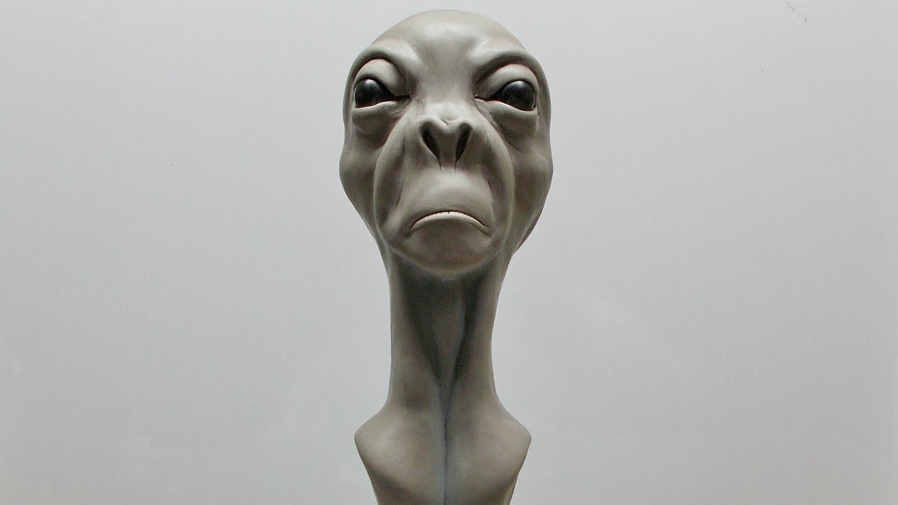 Grumpy Alien, Part 2. - YouTube