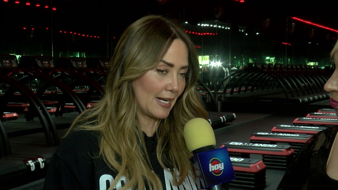 ANDREA LEGARRETA INAGURA EN GDL/ Kary Alejandre - YouTube