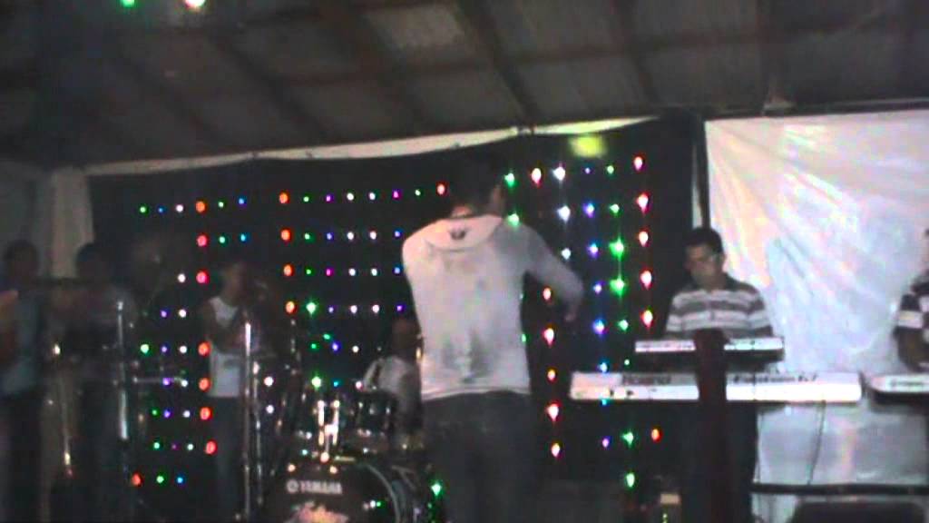 Banda kalango show - ao vivo - YouTube