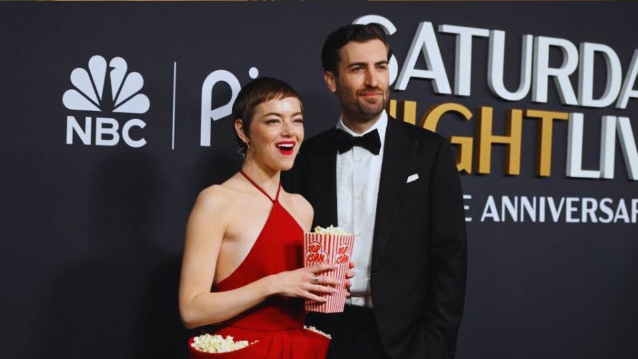 Emma Stone's SNL Popcorn Stash: Dress Pockets FULL! (Hilarious Behind ...