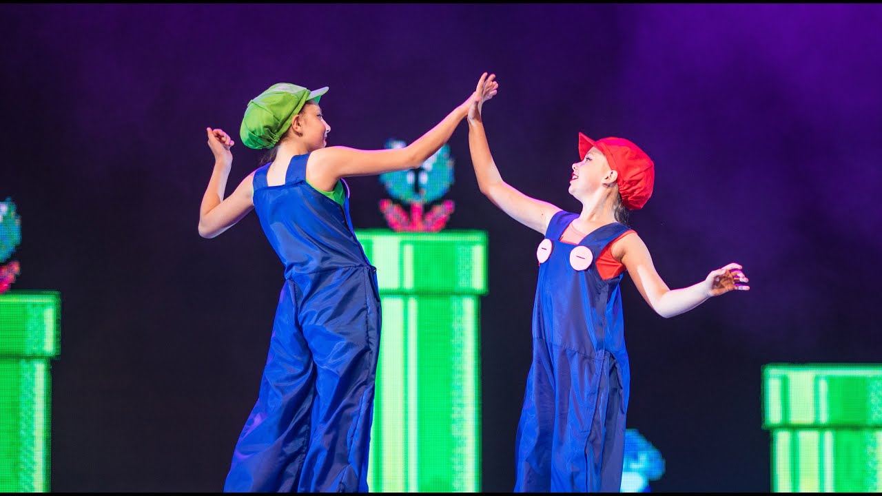 Super Mario Bros l Show bellydance l Golomako Daria, Avdeeva Daria ...