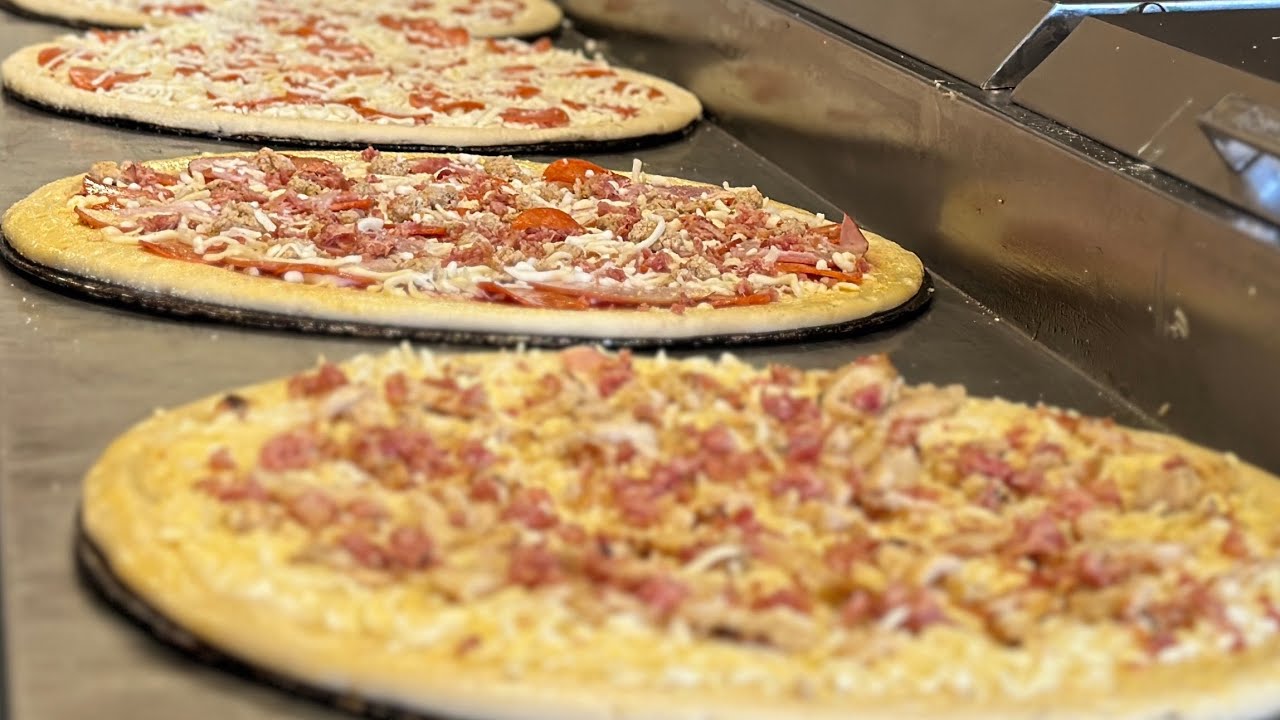 Chest Cam POV Footage Working Inside Pizzeria / Stone Baked Pizza 🍕 ...