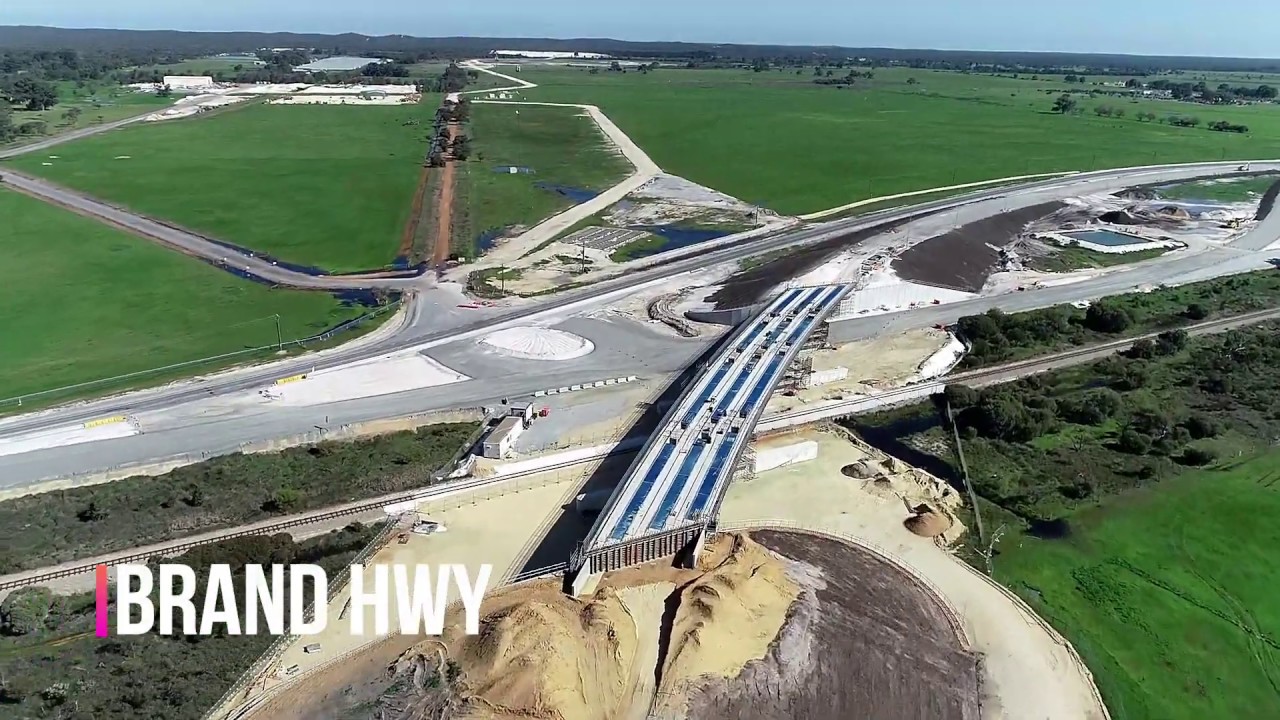 Tonkin Highway from Ellenbrook to Muchea taking shape - YouTube