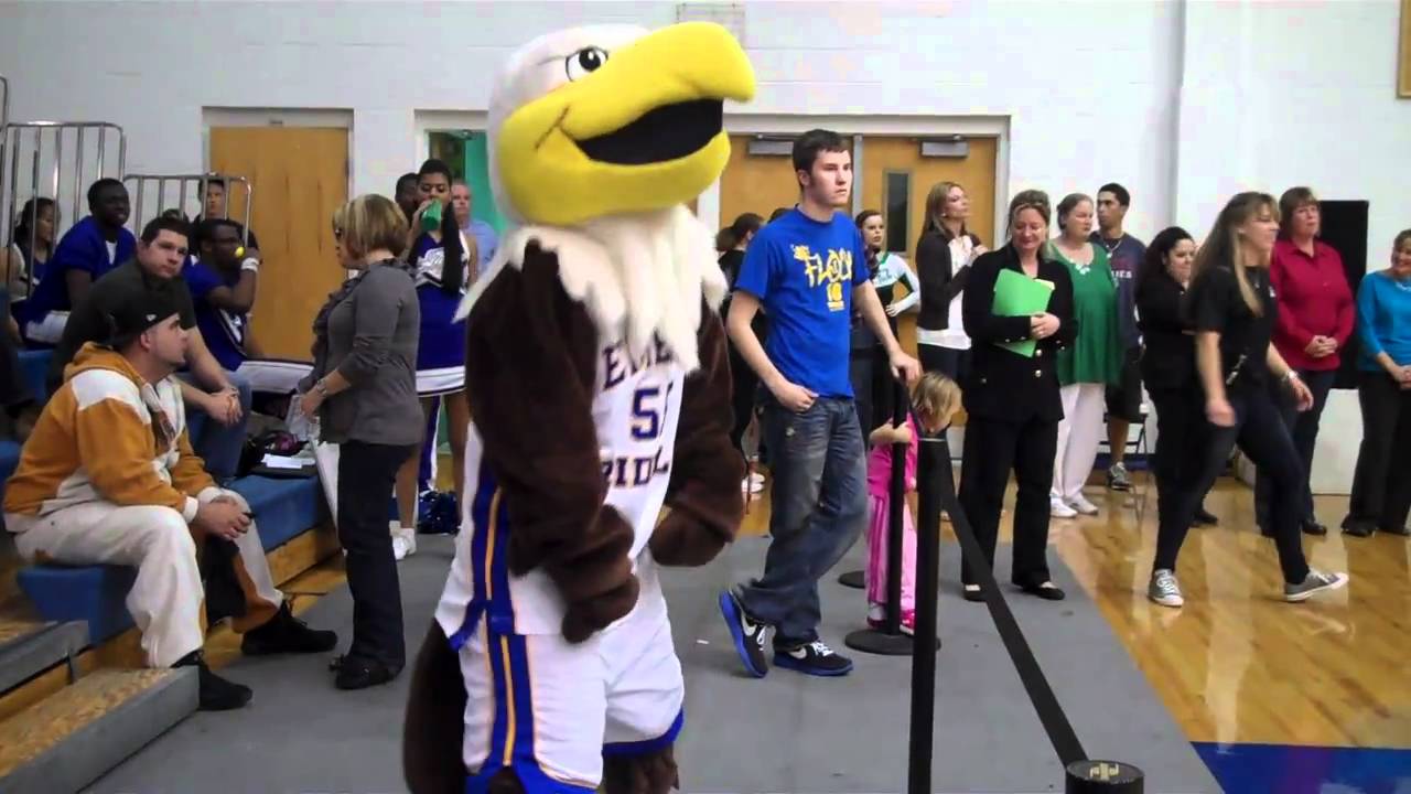 Ernie Dancing - YouTube