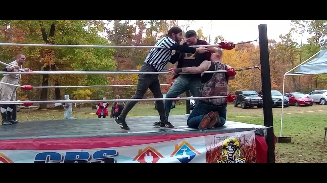 Derek Wayne and Gus the Gardner vs Damien Greene - YouTube
