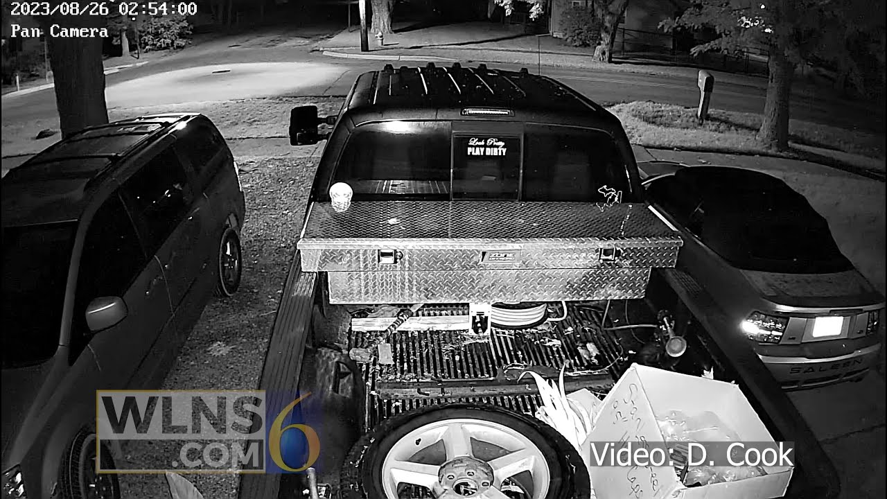 Security camera captures car just before deadly crash - YouTube