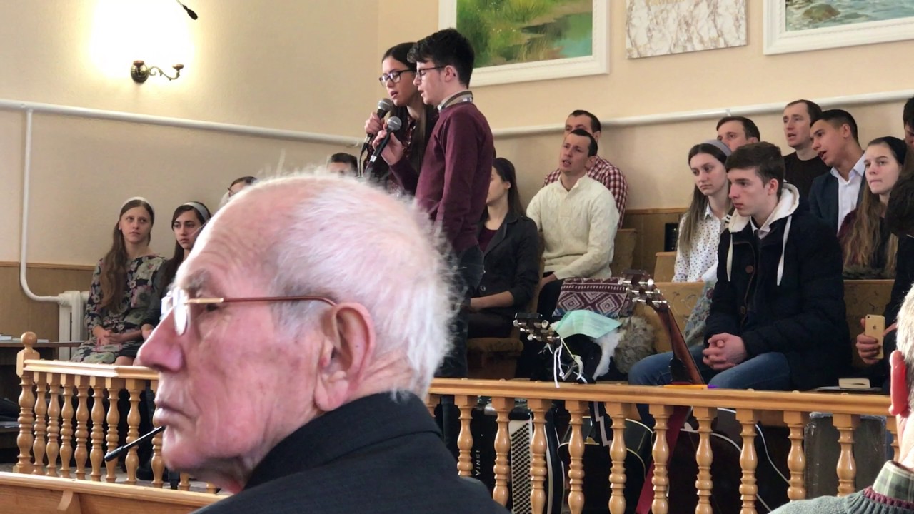 Victor Ilas si Bianca Iacoban (misiune Ucraina) - YouTube