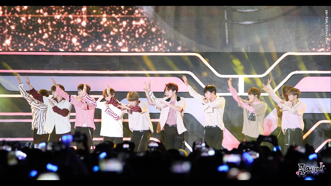 170930 워너원(WANNA ONE) Never [2017 FEVER FESTIVAL] 4K직캠 by 포에버 - YouTube