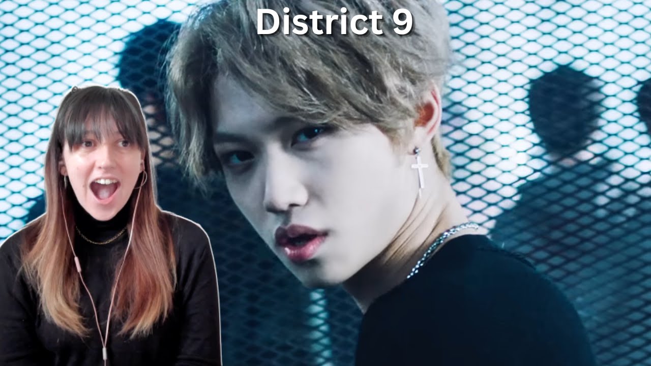 Stray Kids "District 9" M/V REACTION - YouTube