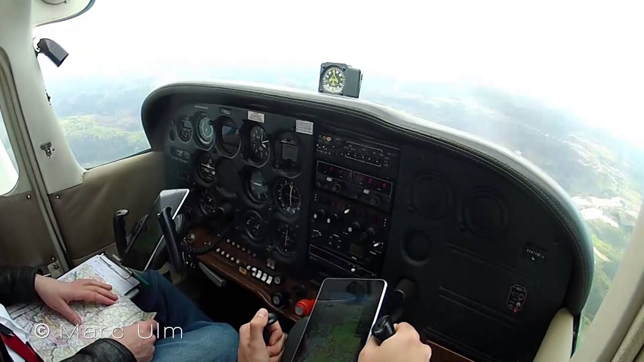 Cessna 172P Skyhawk Cockpit Luxembourg to Augsburg - YouTube