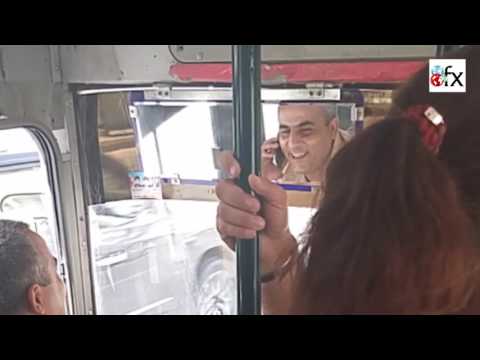 Sevgilisi ilə telefonla danışan avtobus sürücüsü