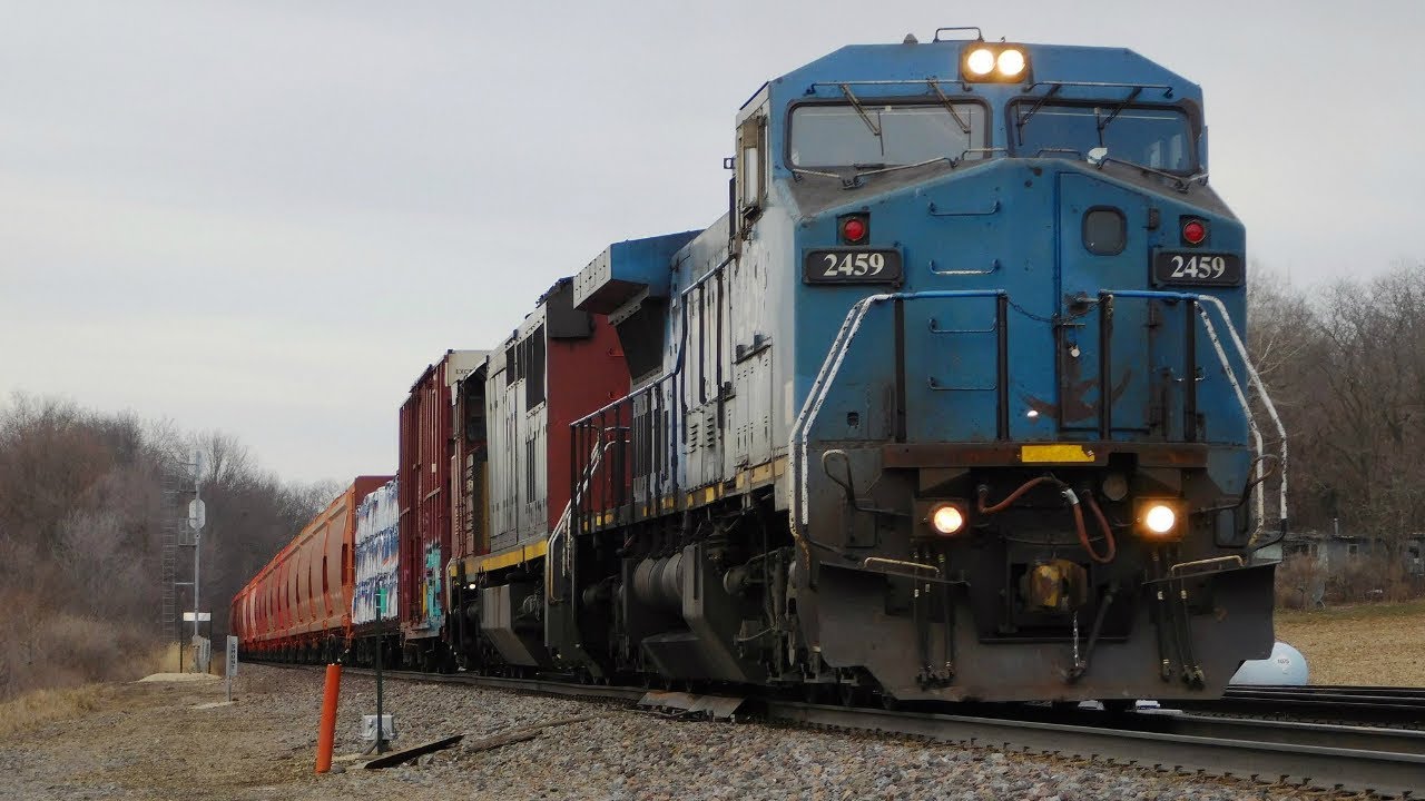 AMAZING! IC 2459 West w/ CN Barn Meets BNSF 7531 East! - Buda, IL - YouTube