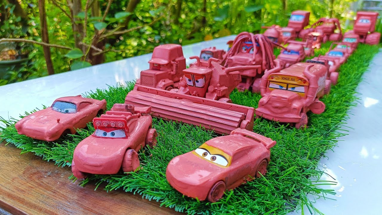 Clean up muddy disney Cars Lightning mcqueen, Cruz ramirez, Finn ...