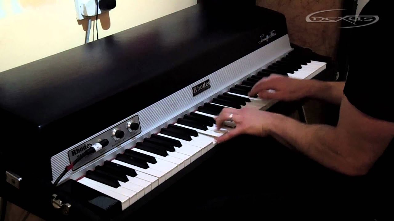 Jammin' on the Rhodes Mark 1 - YouTube