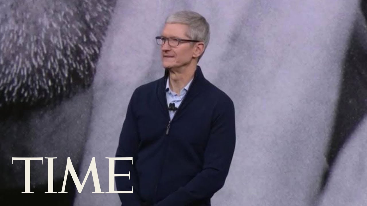 Tim Cook Gets Emotional During Tribute To Steve Jobs In The Steve Jobs ...