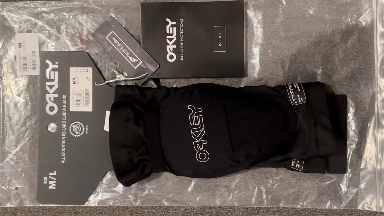 Oakley All Mountain RZ-Labs Elbow Guards - YouTube
