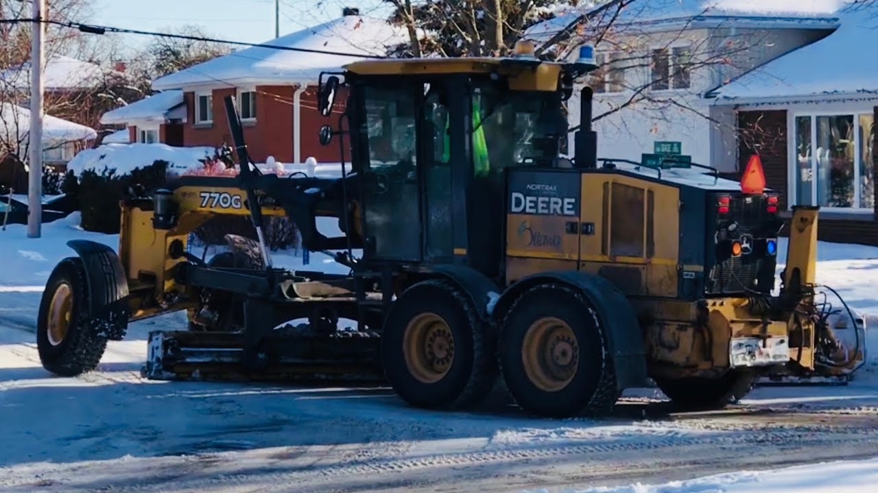 Snow Removal John Deere Grader Plowing Streets - YouTube