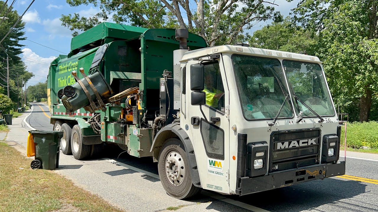 Waste Management’s Only Lid Flipping Helping Hand Garbage Truck - YouTube