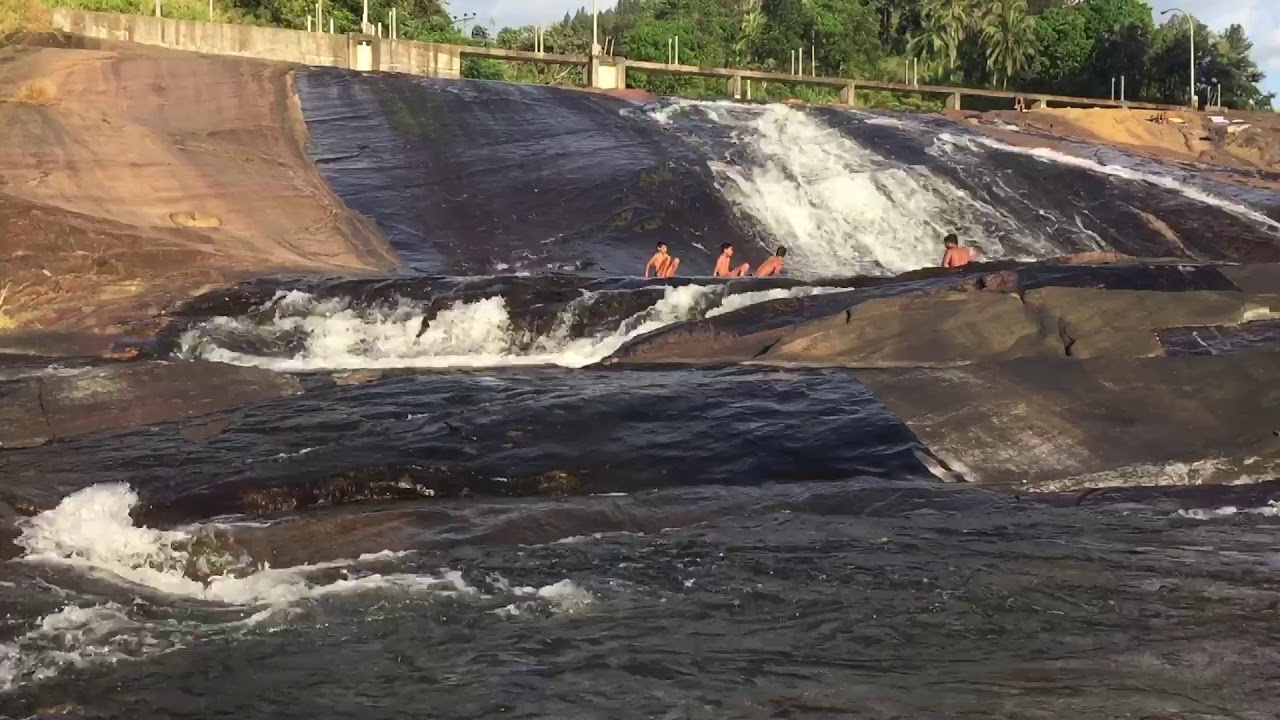 River Bath (Nawalapitiya, Sri Lanka) - YouTube