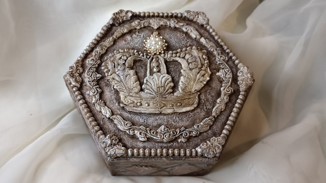 Vintage romantic wooden box. Air dry clay on vintage box . Royal box ...