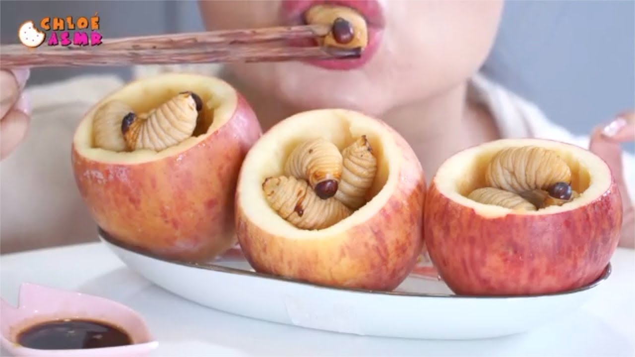 🐛CREEPIEST MUKBANGS: Eating Coconut Worms!! 😱 - YouTube